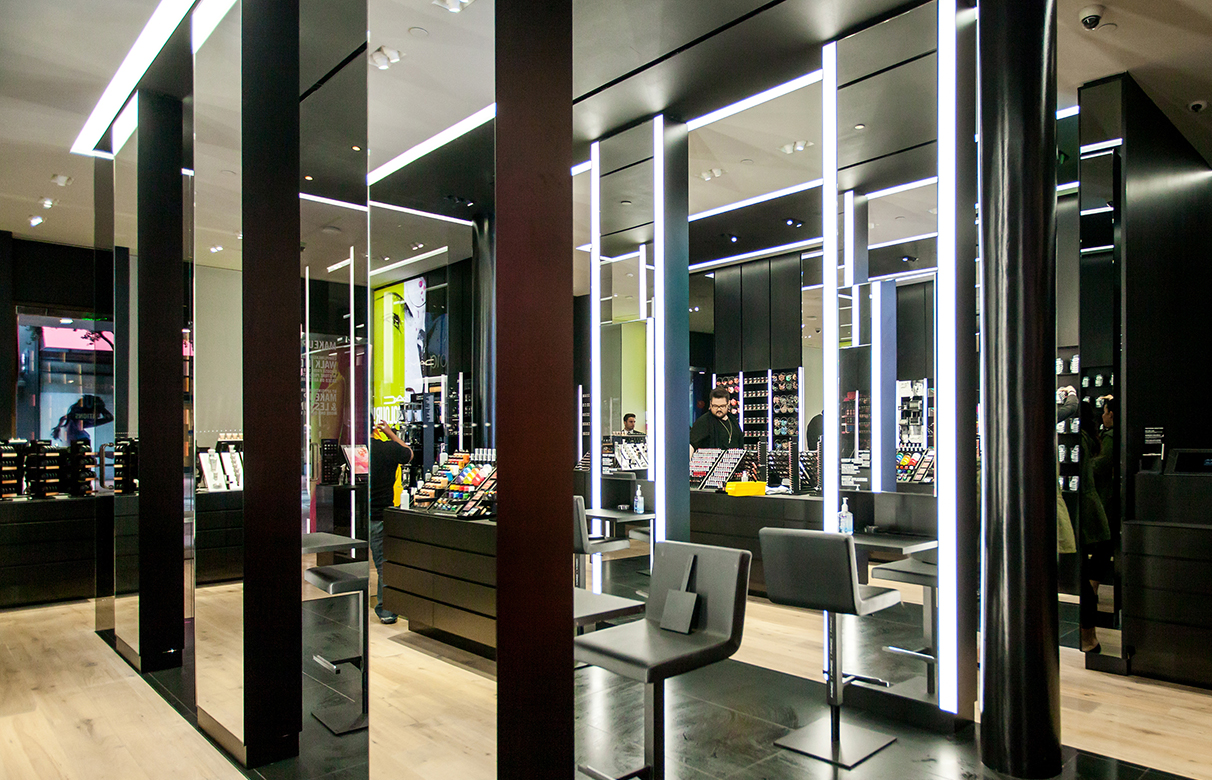 M.A.C. Cosmetics | Finelite